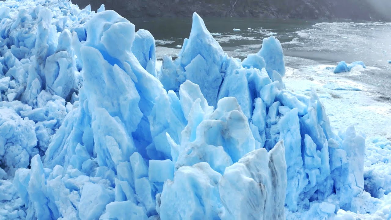 Filming a Calving Glacier – FYFD